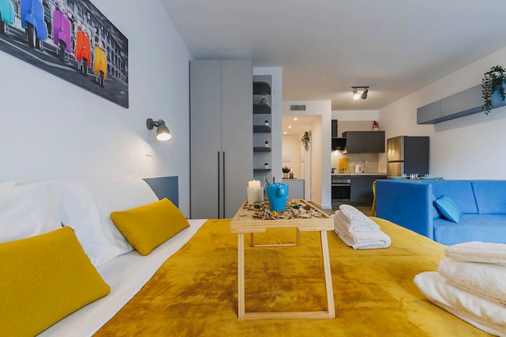 Elegant & Quiet Apt With Balcony Near Bari Center - Bari