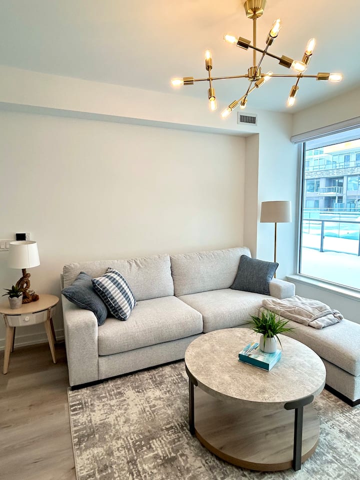 New Friday Harbour Condo -February & March Promo! - 이니스필