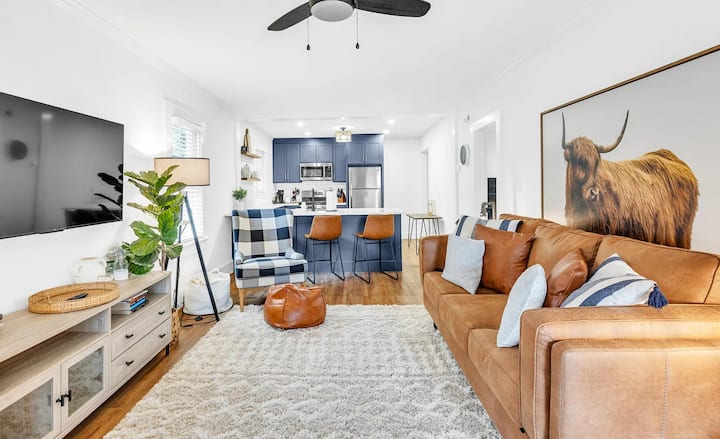 Pet Friendly | Cargo District | 15 Min To Beach - Wilmington, NC