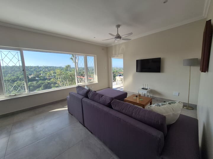 Cobalt Crest: 1+ Bedroom & Best Views In Westville - Durban