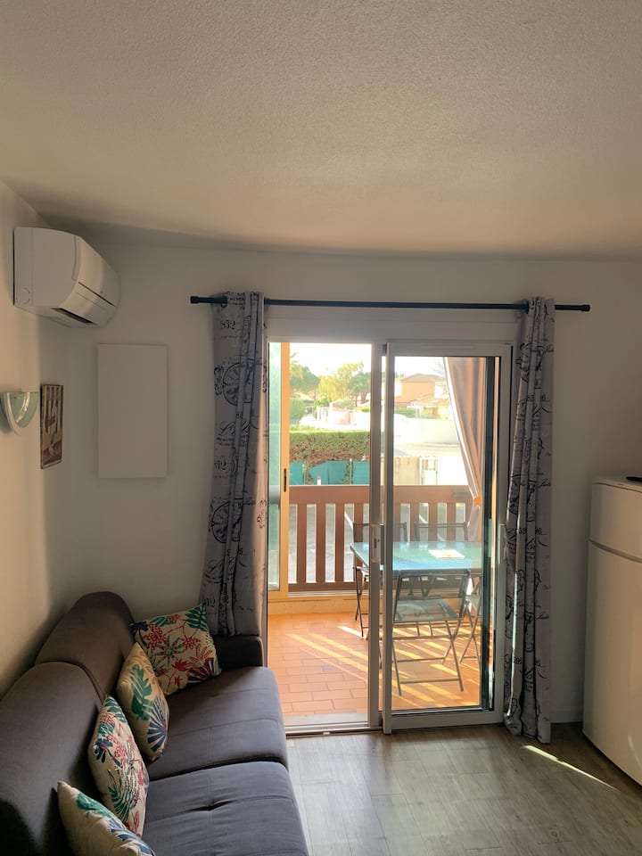 Studio Climatisé Centre-ville De La Londe - Parc national de Port-Cros