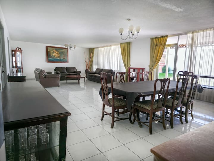 Casa Aquino | Grupos · Eventos · Accesible · 15pax - Zapopan