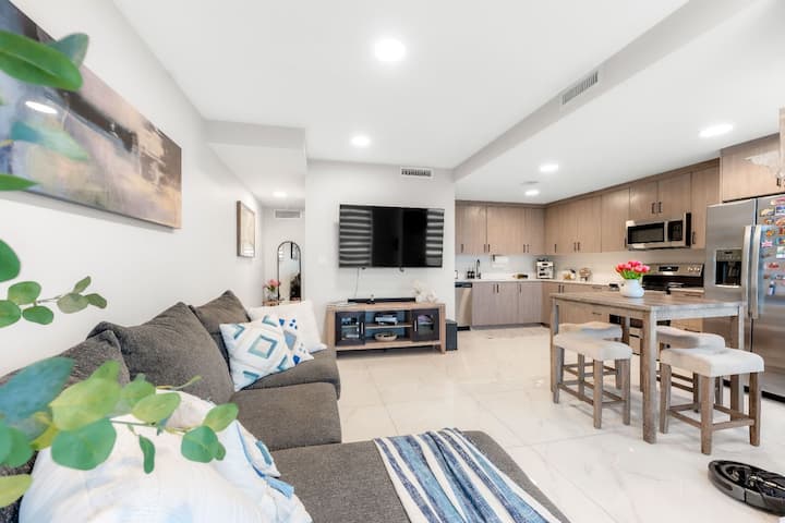 Relax & Unwind | New 3br Townhome | Great Location - Cutler Bay, FL