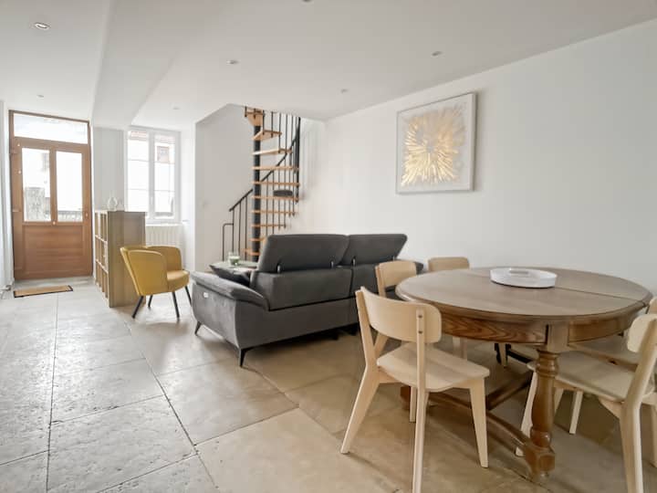 Maison De Village Rénovée - Nitry