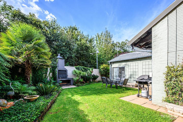 Secure 3bed En-suite Home | Braai | Garden | Solar - Potchefstroom