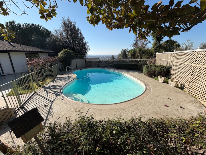 Gorgeous View W Billiards, Heated Pool, And Games! - Vallejo, CA