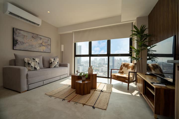 3br Apt For 8 | Pool, Jacuzzi & Skyline - Guadalajara