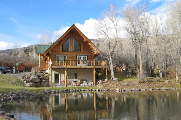 Deck & Pond Views! 2-acre, Woodsy Rocky Mtn Haven - Sweetwater Lake, CO