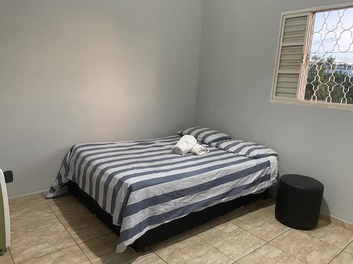 Casa Aconchegante 1 Sala E Uma Suíte 2 Banheiros. - Alfenas