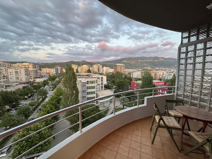 Mountain & Beach View, Large Balcony Flat In Vlorë - Vlorë