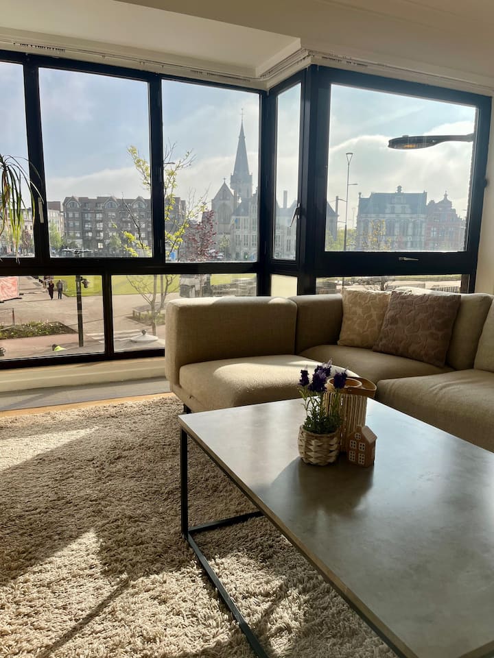 Spacious Apartment At Top Location – Grote Markt - Sint-Niklaas