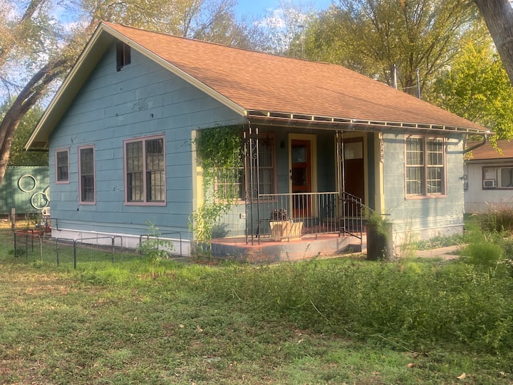 Renovated House Walking Distance Of Downtown - Seguin, TX