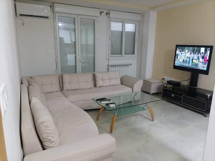 Appartement T2 Plein Centre-ville Béjaïa - Béjaïa