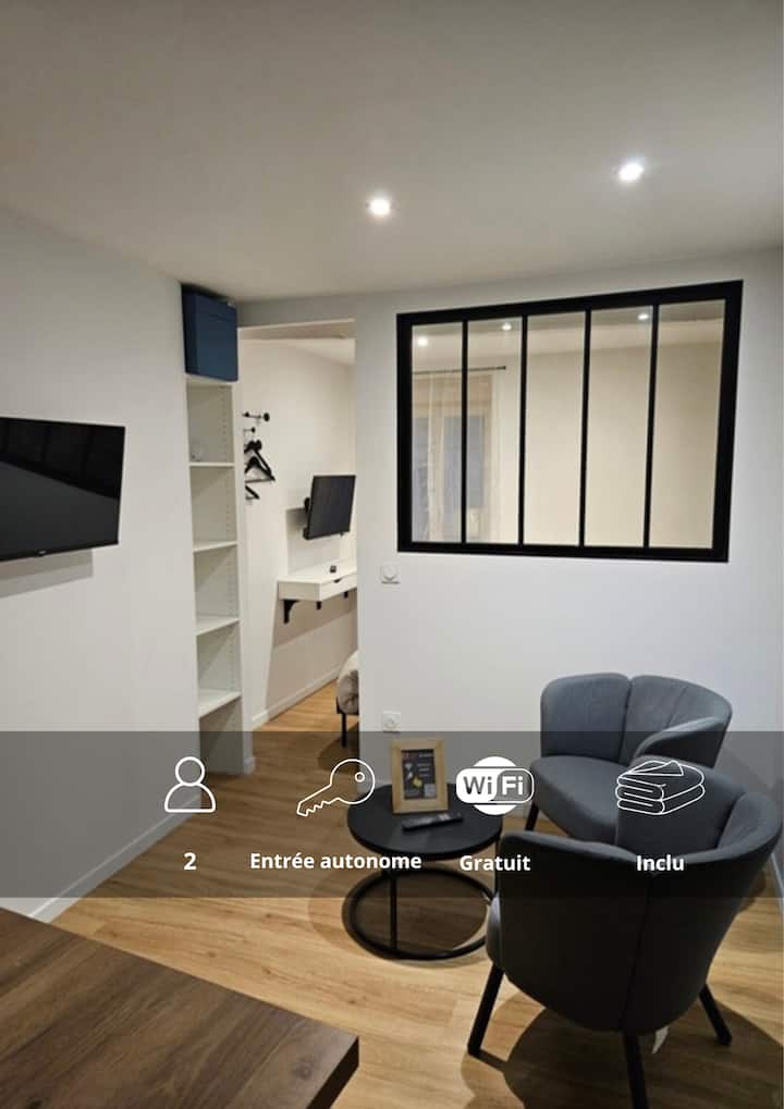 Le Charmeur Lavallois - Laval, France