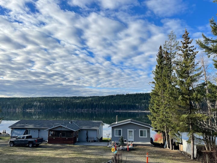 Cozy Cottage On Timothy Lake - Lac la Hache, British Columbia