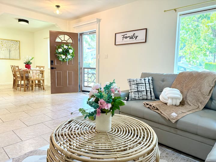 Sale！jie's Spacious Pasadena Getaway · 3br / 2ba - Pasadena, CA