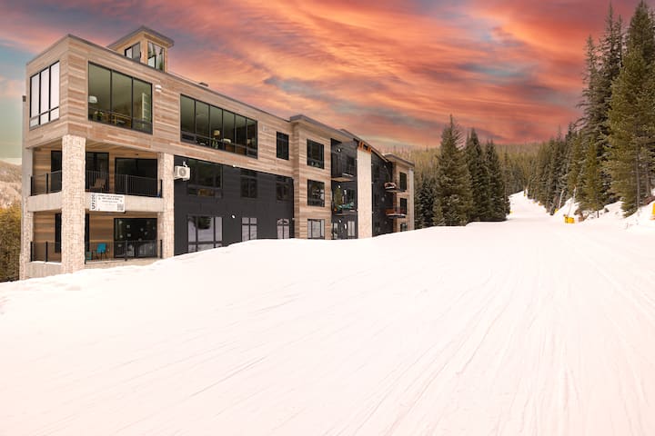 New Ski-in/out Romantic Studio For Two - Winter Park, CO