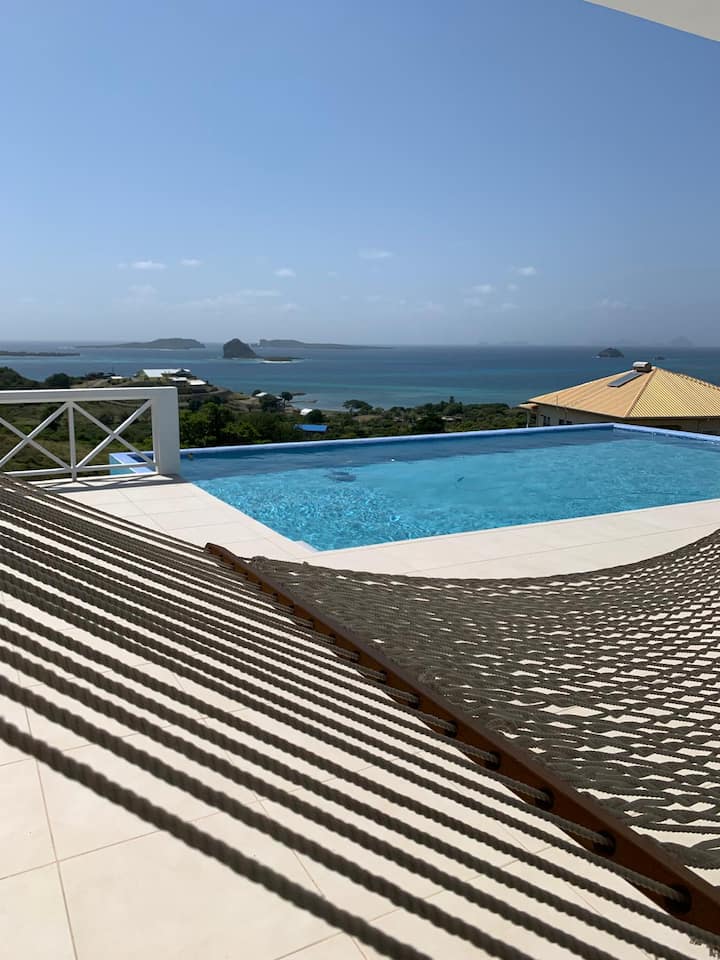 Luxury 3 Bedroom - Villa Beijaflor Paradise - Grenada