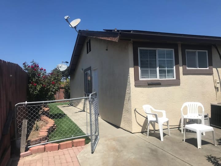 Cozy 2 Bedroom, 1 Bath Adu With Private Entrance - Union City, CA