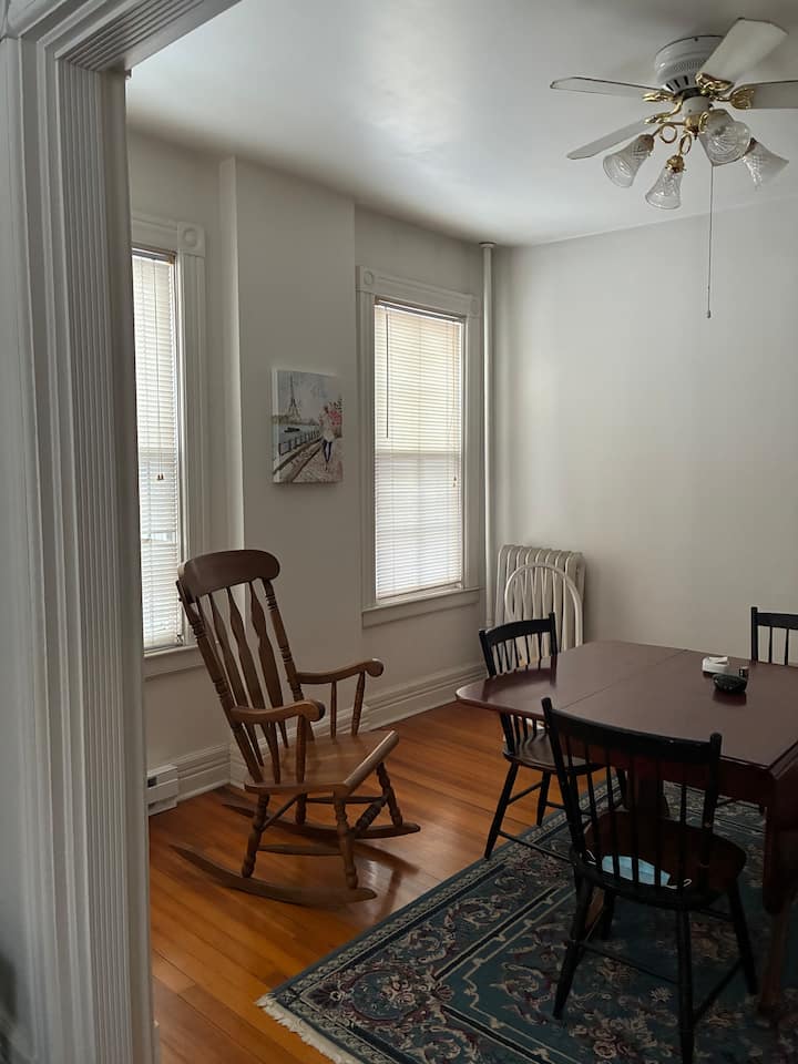 Cute Apartment In A Historic Stockade - Schenectady, NY