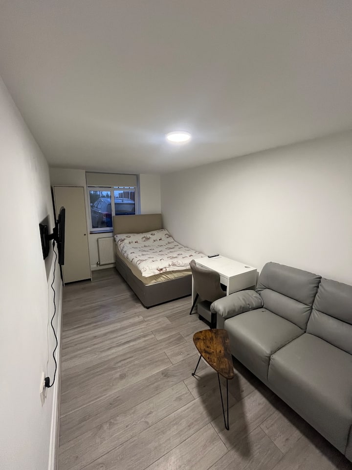 Private Studio By Wembley - Harrow