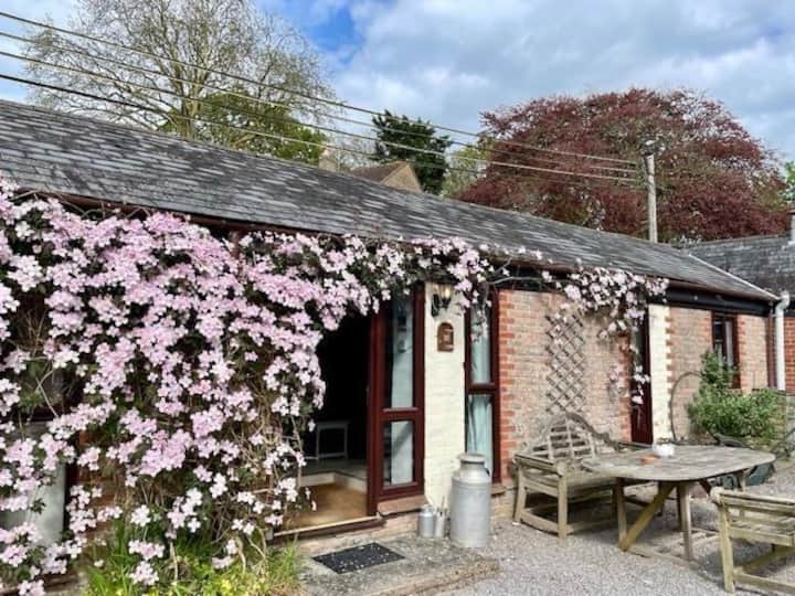 Dairy Barn, Berehayes Farm - Bridport