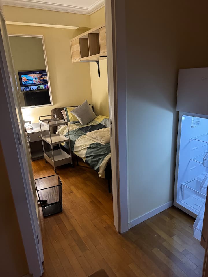 B&b Academic Space In Villa Ac Netflix Disney+ - Braga