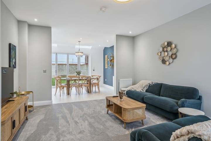 The Austin At The Heyford (5 Bedroom House) - Bicester