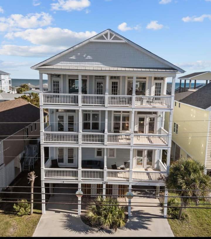 The Happy Place B - Carolina Beach, NC