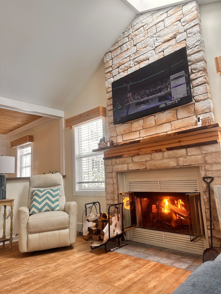 Lake House • Arcade • Fireplaces • Sunset Views - Lake Secession, SC