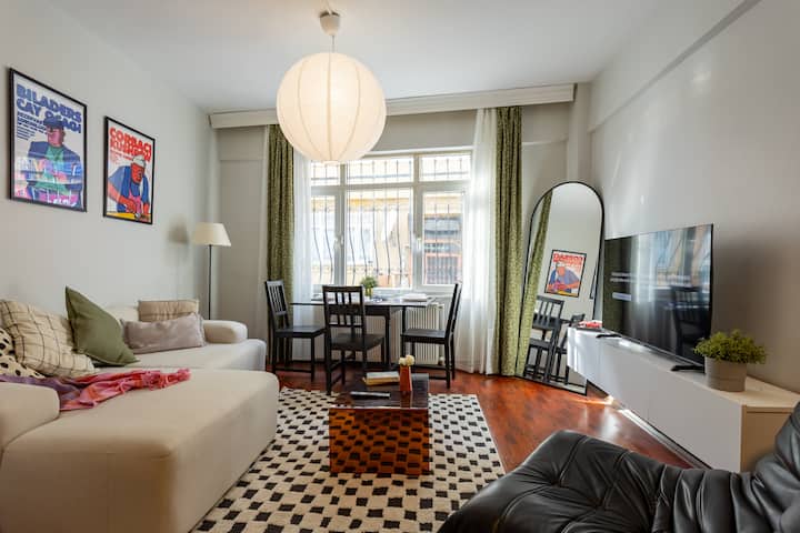 Konforlu 2br Next To Metro With Ac - Kayışdağı