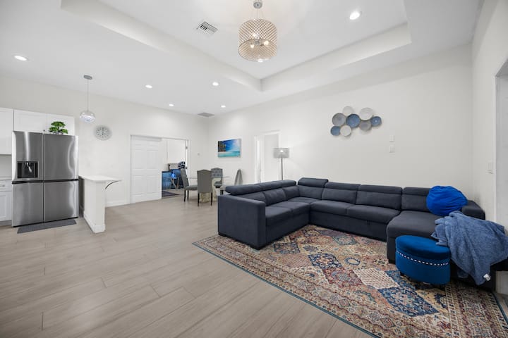 Blue Palm Modern Guest House In Loxahatchee - The Bahamas