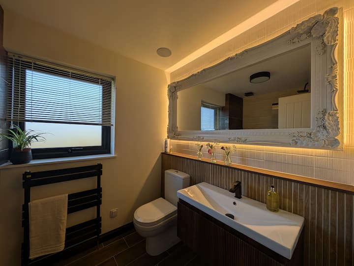 Modernised Four Bedroom Hitchin Home - Stevenage