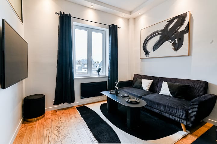 La Suite Holstein • T2 Rénové • Place Morny - Deauville