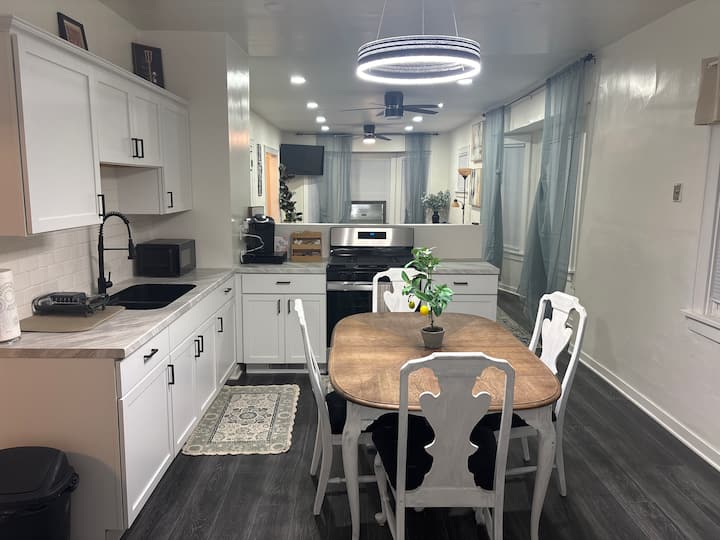 Apartment In Milwaukee - Milwaukee