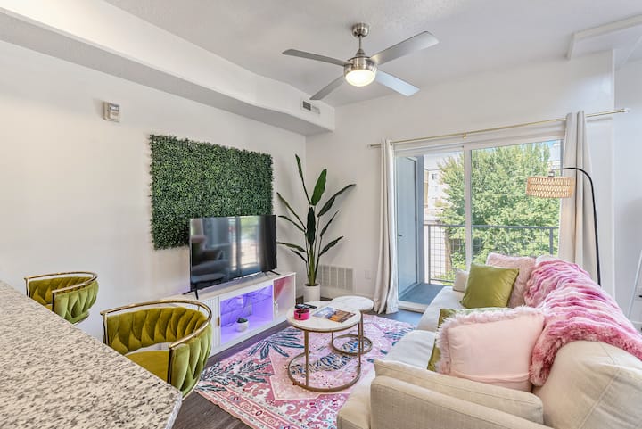 Chic-stylish-king Bed Apartment-wifi-garage-w|d - Salt Lake City, UT