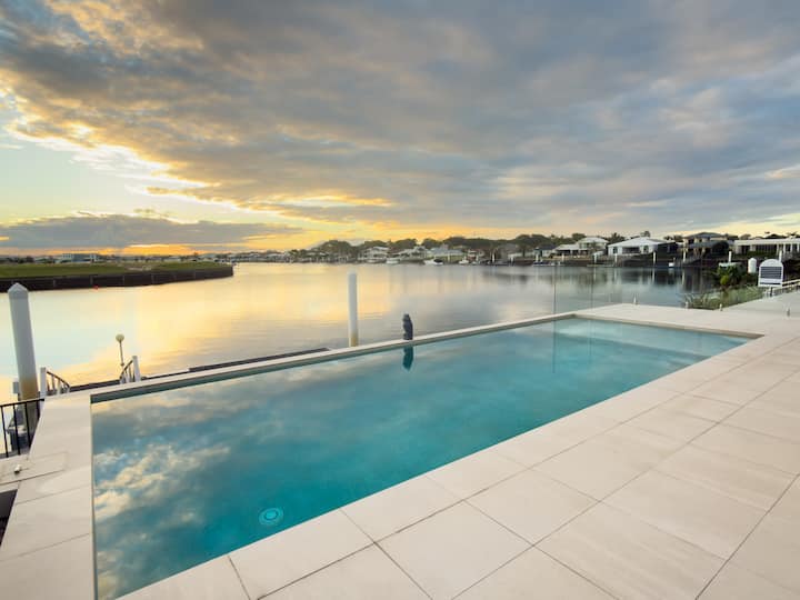 The Meridian Residence - Sandstone Point