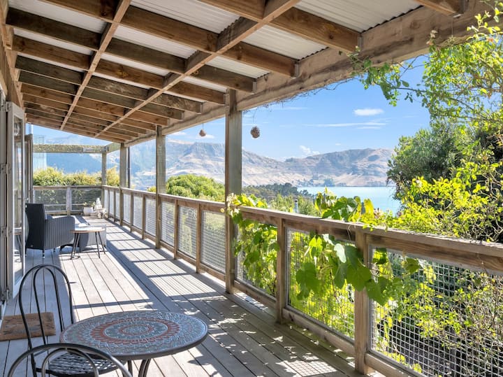 Coastal Calm | Two Suite Coastal Retreat - Lyttelton