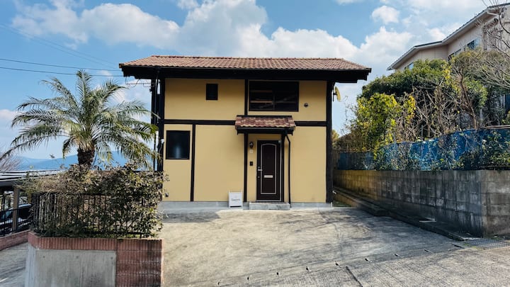 一棟貸ログハウス/最大5名/2寝室/海水浴場まで徒歩10分/別荘地エリア - Amakusa