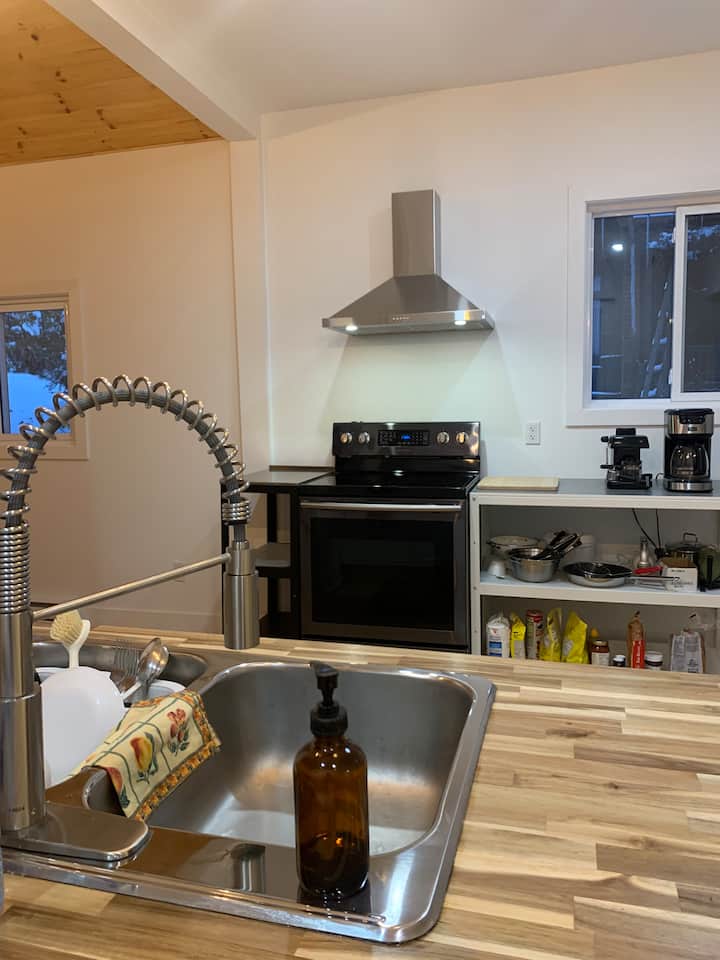Chambre Dans Une Maison Ancestrale Rénovée - Sherbrooke