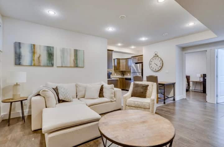 Guest Suite In Fort Mcmurray - Fort McMurray