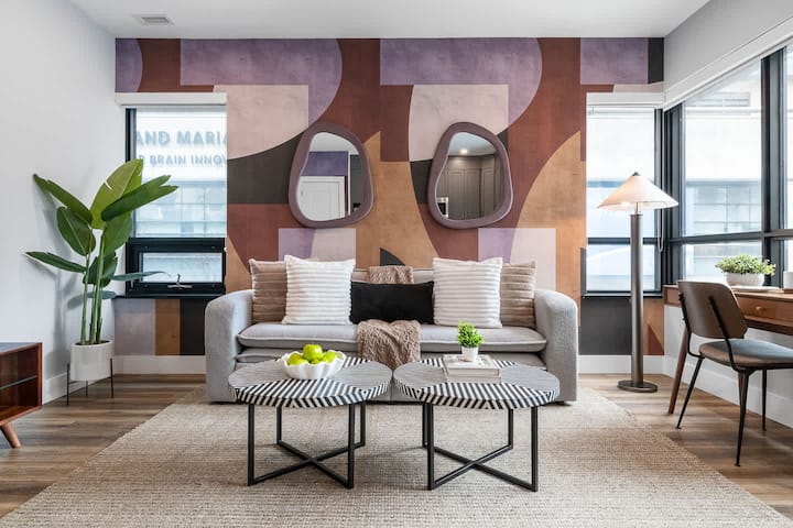 Work-friendly Toronto 2br | Dedicated Workspace! - Toronto, ON