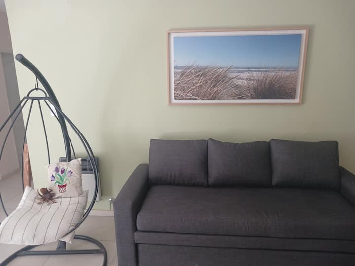Casa Con Jardin, Ideal Para Familias Y Mascotas. - Chivilcoy