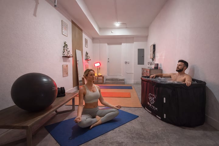 Serenity Retreat |Wellness Club, Yoga, Cold Plunge - Florida City, FL