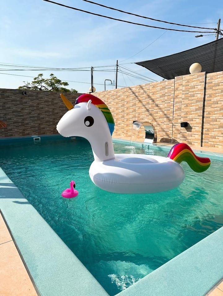 E & J Sweet Home Private Pool Villa 5br-20pax - Bagan Lalang