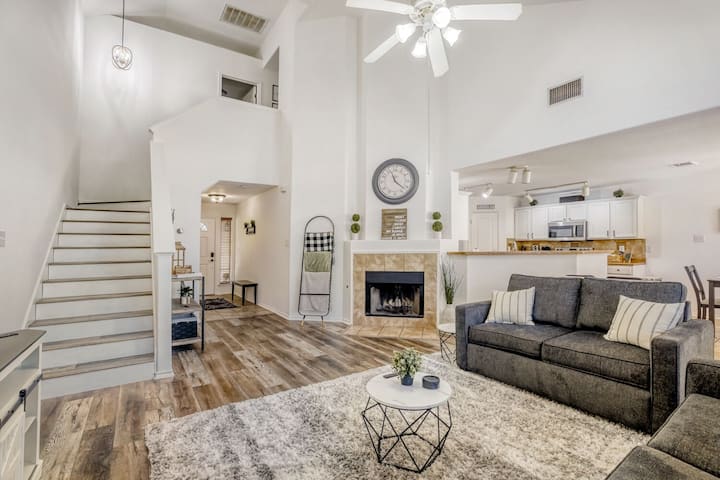 *New* Hidden Treasure/ Gameroom•seaworld•lackland - Redbird Ranch - San Antonio