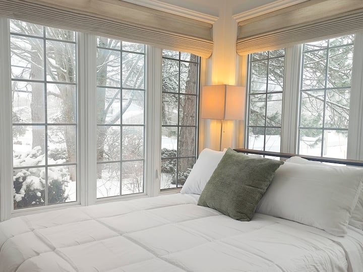 Mins To Both Downtowns•sleep 19•cinima•gym•garage - New Brunswick