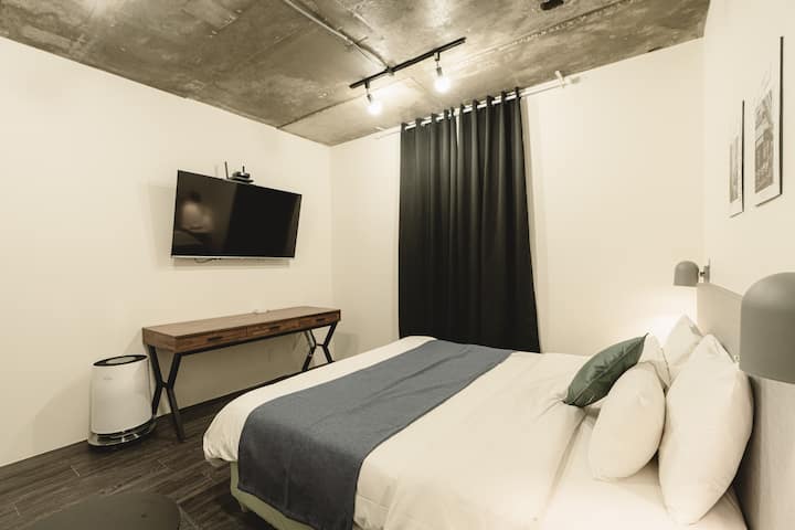 [호텔 솔리드 천안] 디럭스 - 스타일러 - 무료조식 - 온양5동