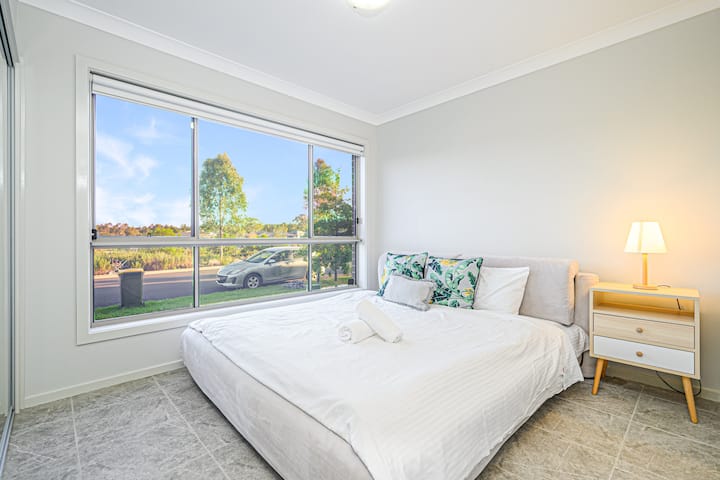 Well-maintained Home In Bardia | Ideal For Stay - 세인트 앤드류스