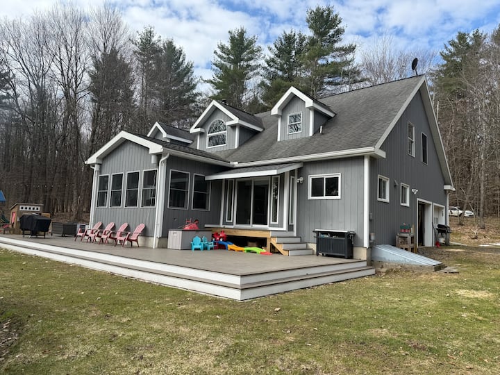 Private Getaway In The Woods - State of New York